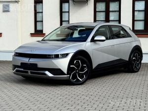 Grey Hyundai Ioniq 2021 in Jelgava, with an engine capacity of 1.60 L and mileage of 69 thousand km for 25800 €, photo 10 on AUTOMOTO.COM.LV