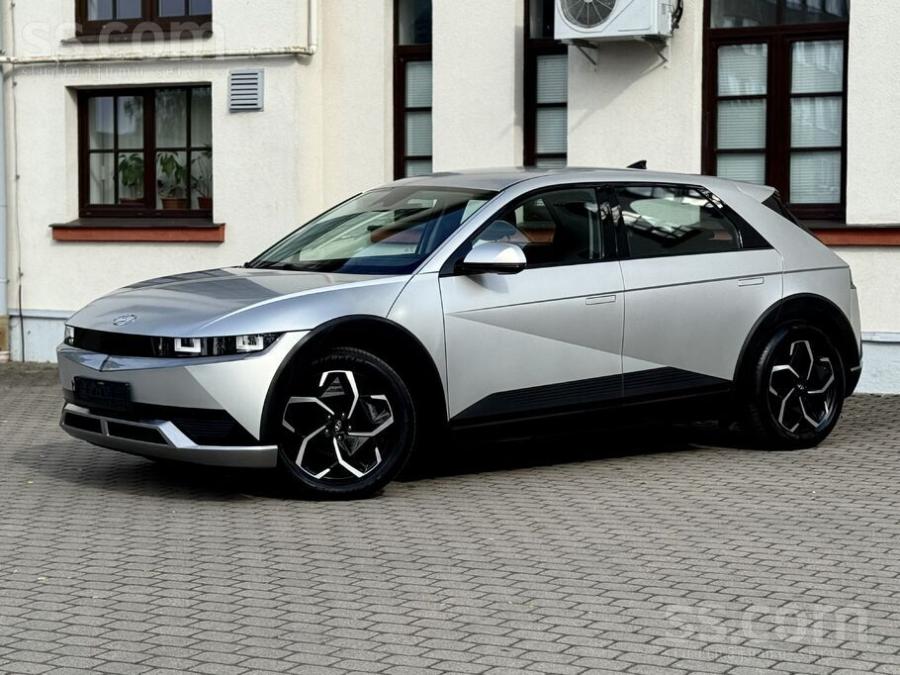 Grey Hyundai Ioniq 2021 in Jelgava, with an engine capacity of 1.60 L and mileage of 69 thousand km for 25800 €, photo 14 on AUTOMOTO.COM.LV