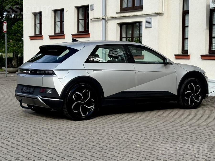 Grey Hyundai Ioniq 2021 in Jelgava, with an engine capacity of 1.60 L and mileage of 69 thousand km for 25800 €, photo 16 on AUTOMOTO.COM.LV