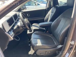 Grey Hyundai Ioniq 2022 in Riga, with an engine capacity of 1.60 L and mileage of 154 thousand km for 28999 €, photo 8 on AUTOMOTO.COM.LV