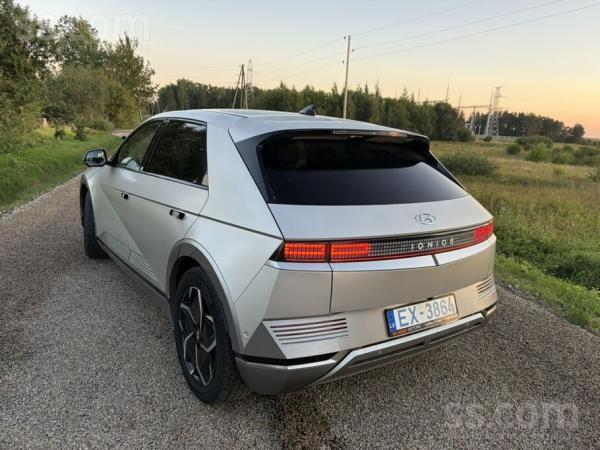 Grey Hyundai Ioniq 2022 in Dobele, with an engine capacity of 0.00 L and mileage of 136 thousand km for 24500 €, photo 4 on AUTOMOTO.COM.LV