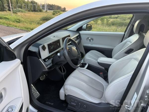 Grey Hyundai Ioniq 2022 in Dobele, with an engine capacity of 0.00 L and mileage of 136 thousand km for 24500 €, photo 6 on AUTOMOTO.COM.LV