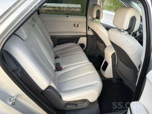 Grey Hyundai Ioniq 2022 in Dobele, with an engine capacity of 0.00 L and mileage of 136 thousand km for 24500 €, photo 8 on AUTOMOTO.COM.LV