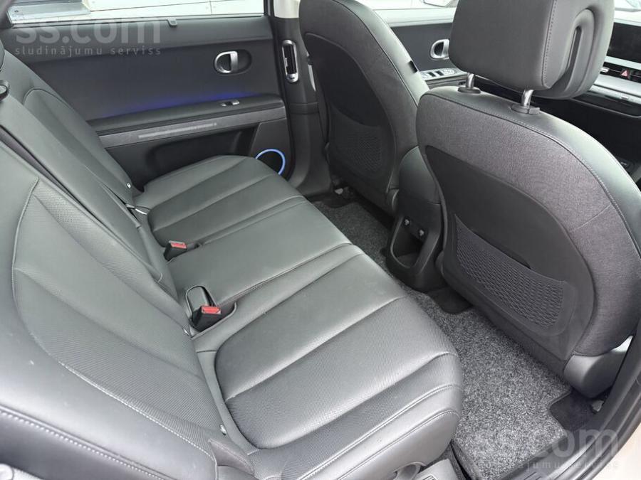 Grey Hyundai Ioniq 2022 in Riga, with an engine capacity of 0.00 L and mileage of 39 thousand km for 34000 €, photo 11 on AUTOMOTO.COM.LV