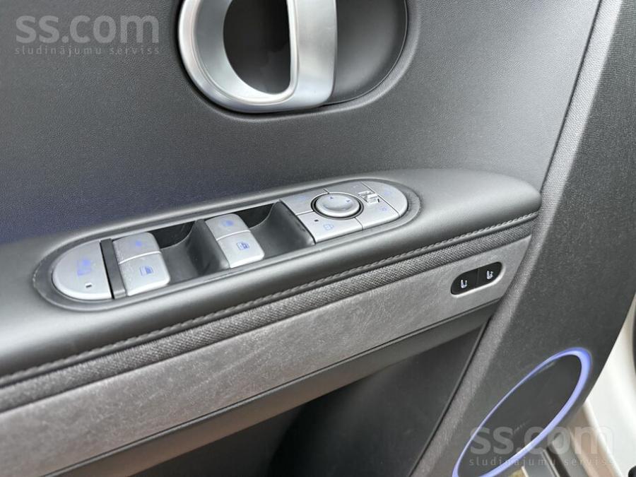Grey Hyundai Ioniq 2022 in Riga, with an engine capacity of 0.00 L and mileage of 39 thousand km for 34000 €, photo 18 on AUTOMOTO.COM.LV