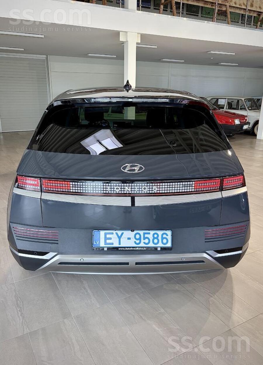 Серый Хендай Ioniq 2023 в Добеле, объемом двигателя 0.00 л и пробегом 61 тыс. км за 28250 €, фото 5 на AUTOMOTO.COM.LV