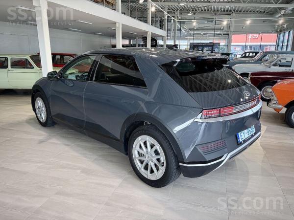 Серый Хендай Ioniq 2023 в Добеле, объемом двигателя 0.00 л и пробегом 61 тыс. км за 28250 €, фото 5 на AUTOMOTO.COM.LV