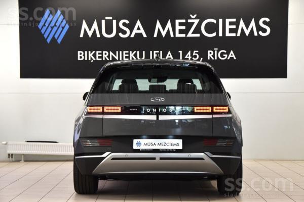Серый Хендай Ioniq 2023 в Рига, объемом двигателя 0.00 л и пробегом 54 тыс. км за 26990 €, фото 7 на AUTOMOTO.COM.LV