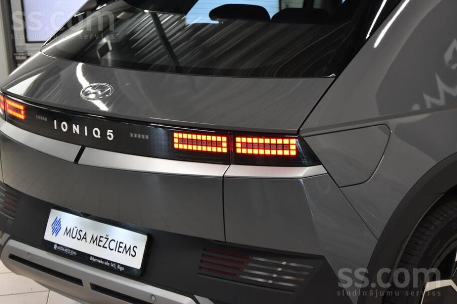 Серый Хендай Ioniq 2023 в Рига, объемом двигателя 0.00 л и пробегом 54 тыс. км за 26990 €, фото 10 на AUTOMOTO.COM.LV
