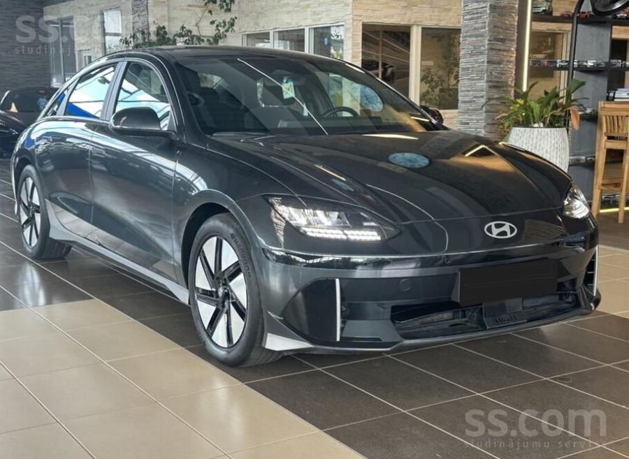 Pelēks Hyundai Ioniq 2023 Rīga, ar dzinēja tilpumu 1.60 L un nobraukumu 0 tūkst. km par 25150 €, foto 1 vietnē AUTOMOTO.COM.LV
