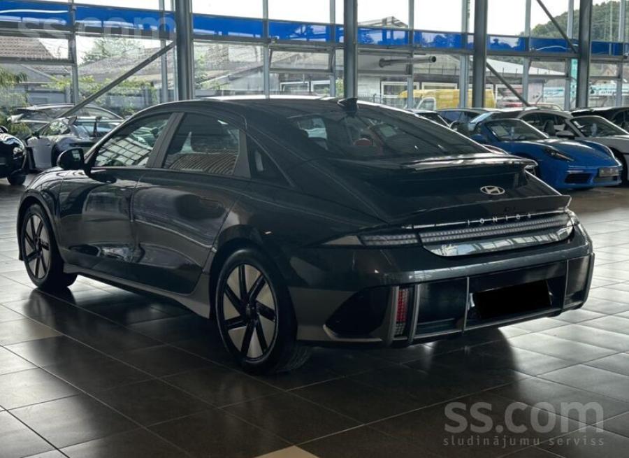 Pelēks Hyundai Ioniq 2023 Rīga, ar dzinēja tilpumu 1.60 L un nobraukumu 0 tūkst. km par 25150 €, foto 4 vietnē AUTOMOTO.COM.LV