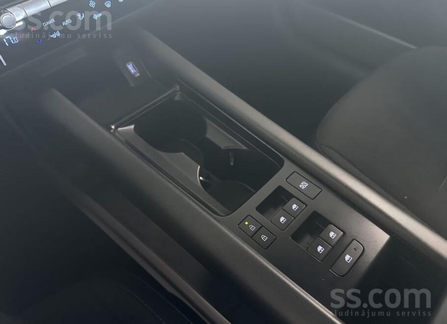 Pelēks Hyundai Ioniq 2023 Rīga, ar dzinēja tilpumu 1.60 L un nobraukumu 0 tūkst. km par 25150 €, foto 19 vietnē AUTOMOTO.COM.LV
