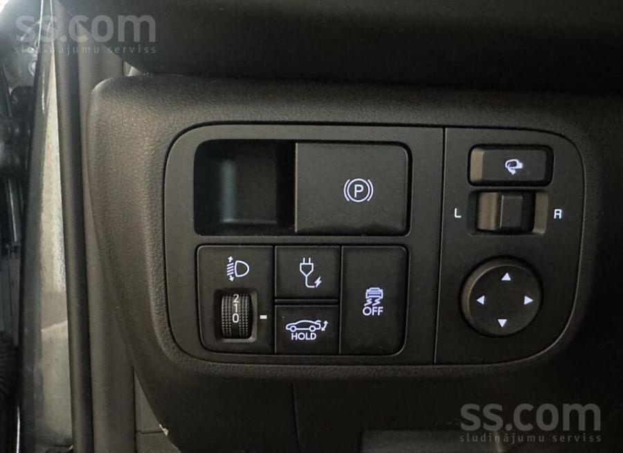 Pelēks Hyundai Ioniq 2023 Rīga, ar dzinēja tilpumu 1.60 L un nobraukumu 0 tūkst. km par 25150 €, foto 20 vietnē AUTOMOTO.COM.LV