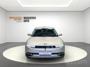 Pelēks Hyundai Ioniq 2023 Rīga, ar dzinēja tilpumu 0.00 L un nobraukumu 20 tūkst. km par 30490 €, foto 3 vietnē AUTOMOTO.COM.LV