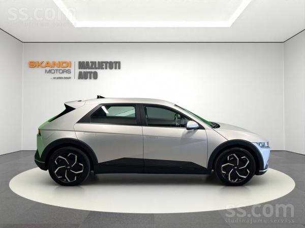 Pelēks Hyundai Ioniq 2023 Rīga, ar dzinēja tilpumu 0.00 L un nobraukumu 20 tūkst. km par 30490 €, foto 8 vietnē AUTOMOTO.COM.LV