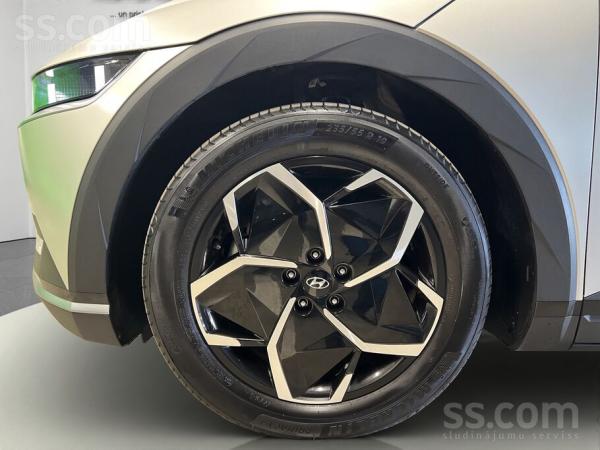 Pelēks Hyundai Ioniq 2023 Rīga, ar dzinēja tilpumu 0.00 L un nobraukumu 20 tūkst. km par 30490 €, foto 10 vietnē AUTOMOTO.COM.LV