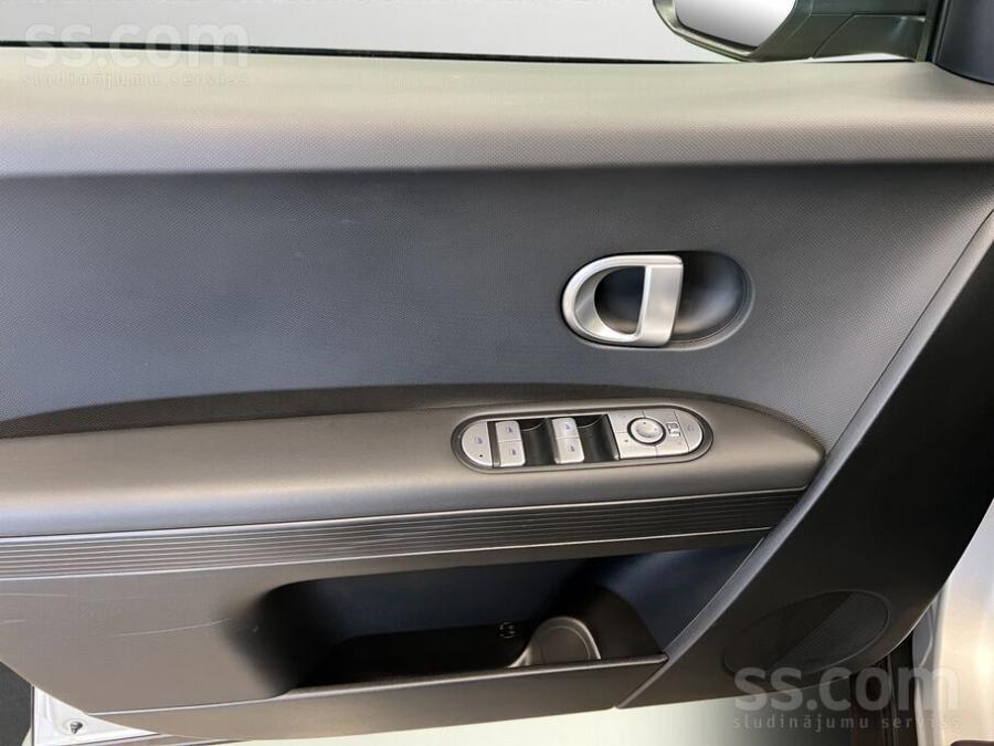 Pelēks Hyundai Ioniq 2023 Rīga, ar dzinēja tilpumu 0.00 L un nobraukumu 20 tūkst. km par 30490 €, foto 14 vietnē AUTOMOTO.COM.LV