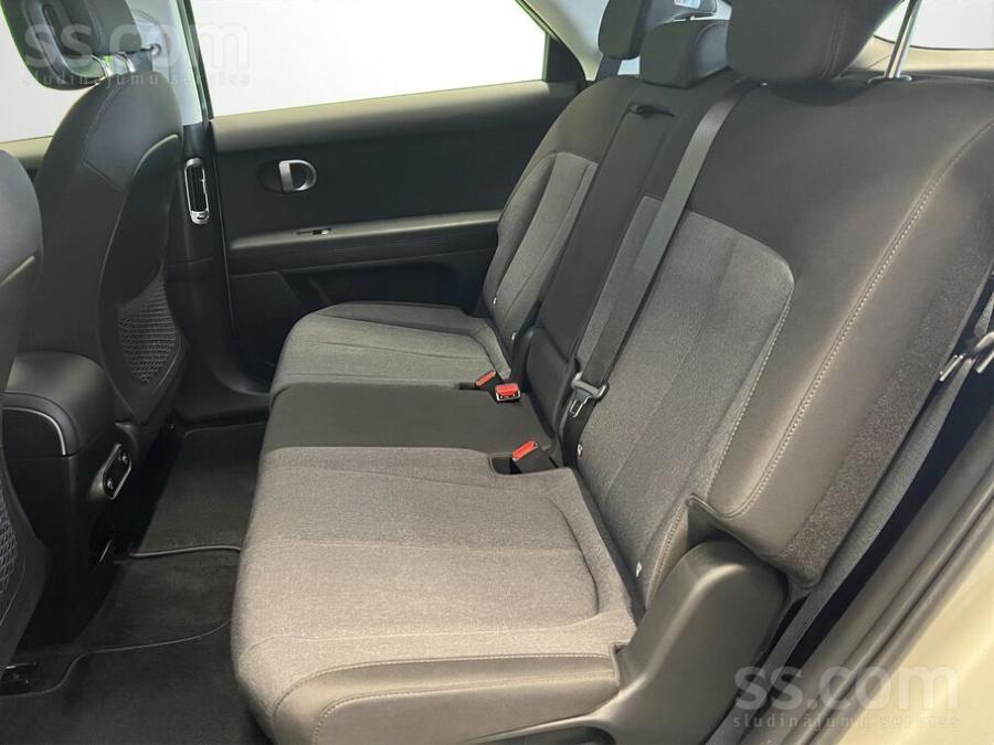 Pelēks Hyundai Ioniq 2023 Rīga, ar dzinēja tilpumu 0.00 L un nobraukumu 20 tūkst. km par 30490 €, foto 15 vietnē AUTOMOTO.COM.LV