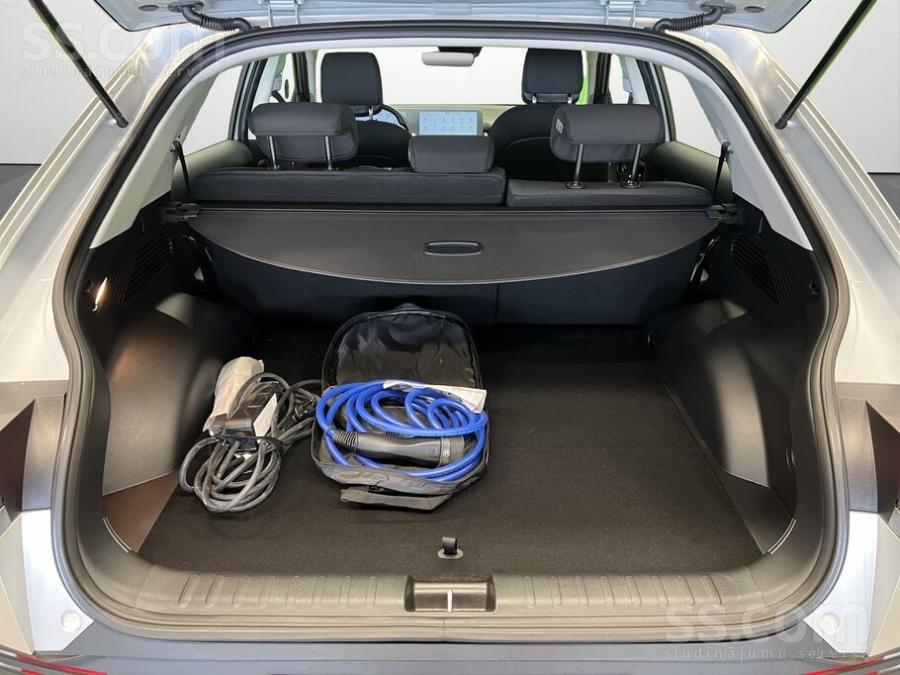 Pelēks Hyundai Ioniq 2023 Rīga, ar dzinēja tilpumu 0.00 L un nobraukumu 20 tūkst. km par 30490 €, foto 22 vietnē AUTOMOTO.COM.LV