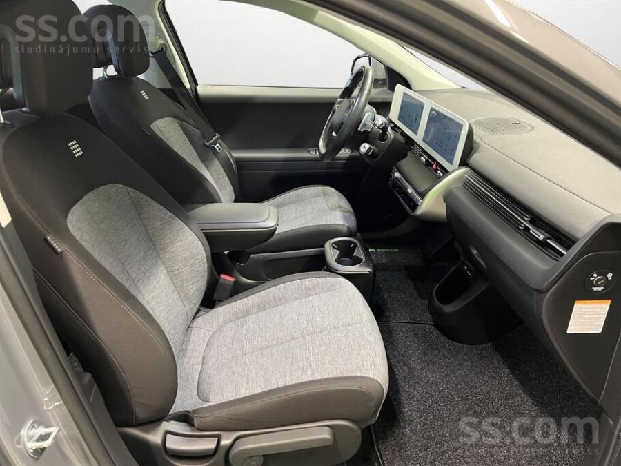 Grey Hyundai Ioniq 2023 in Riga, with an engine capacity of 0.00 L and mileage of 30 thousand km for 33490 €, photo 20 on AUTOMOTO.COM.LV