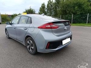 Pelēks Hyundai Ioniq 2016 Viļņa, ar dzinēja tilpumu 1.58 L un nobraukumu 219 tūkst. km par 7500 €, foto 5 vietnē AUTOMOTO.COM.LV
