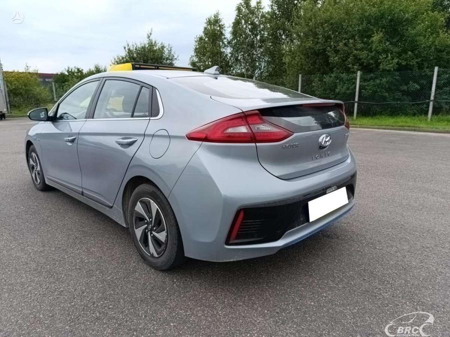 Pelēks Hyundai Ioniq 2016 Viļņa, ar dzinēja tilpumu 1.58 L un nobraukumu 219 tūkst. km par 7500 €, foto 5 vietnē AUTOMOTO.COM.LV