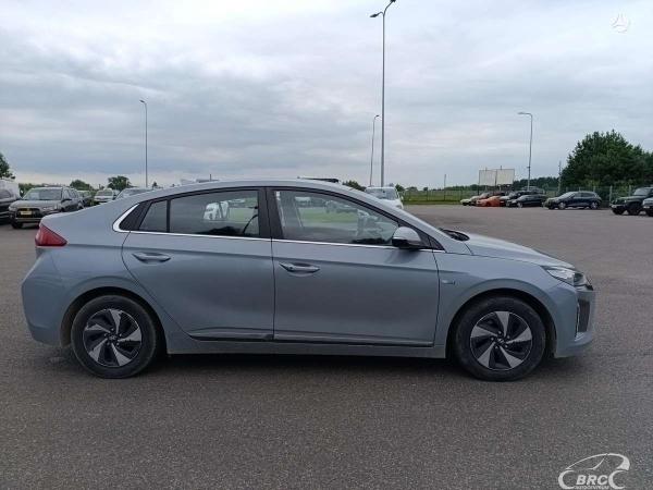 Серый Хендай Ioniq 2016 в Вильнюс, объемом двигателя 1.58 л и пробегом 219 тыс. км за 7500 €, фото 7 на AUTOMOTO.COM.LV