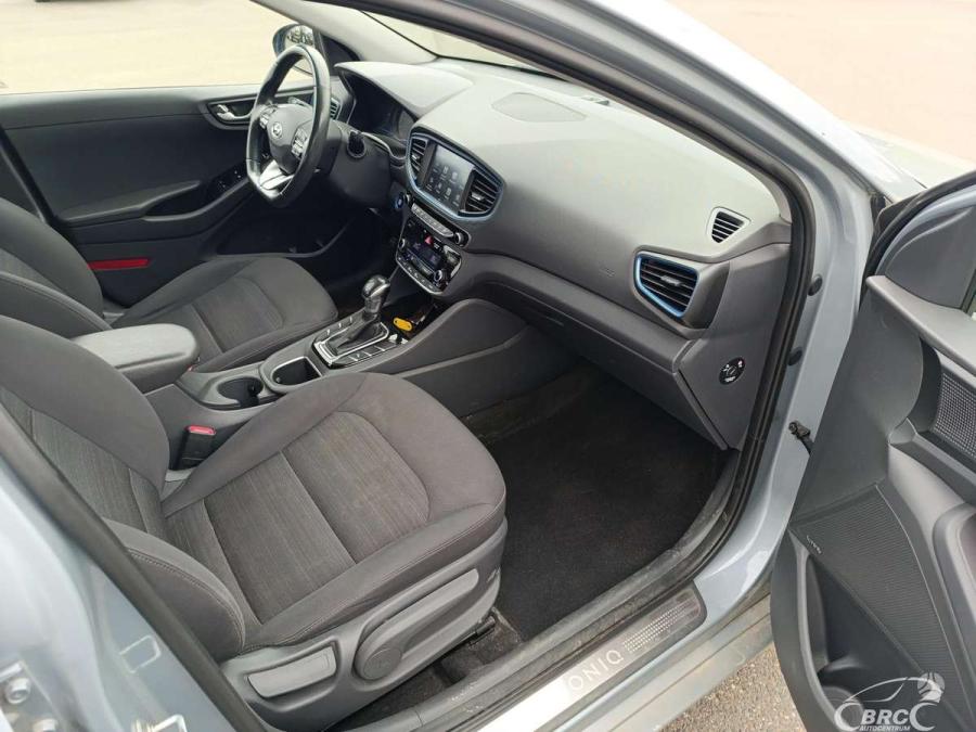 Pelēks Hyundai Ioniq 2016 Viļņa, ar dzinēja tilpumu 1.58 L un nobraukumu 219 tūkst. km par 7500 €, foto 16 vietnē AUTOMOTO.COM.LV