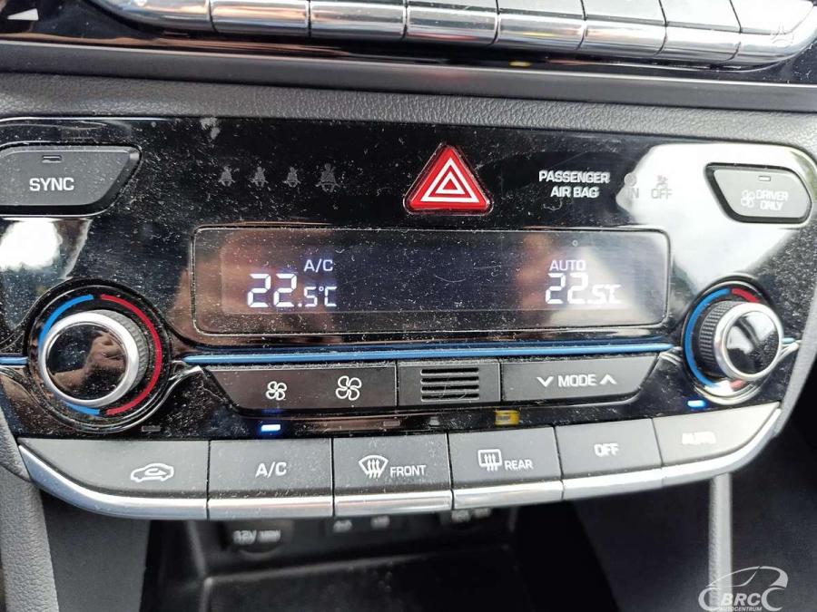 Pelēks Hyundai Ioniq 2016 Viļņa, ar dzinēja tilpumu 1.58 L un nobraukumu 219 tūkst. km par 7500 €, foto 25 vietnē AUTOMOTO.COM.LV