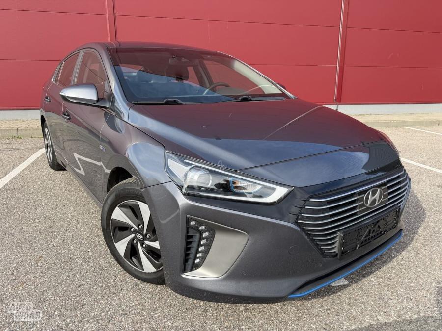 Pelēks Hyundai Ioniq 2016 Kauņa, ar dzinēja tilpumu 1.60 L un nobraukumu 190 tūkst. km par 9700 €, foto 4 vietnē AUTOMOTO.COM.LV