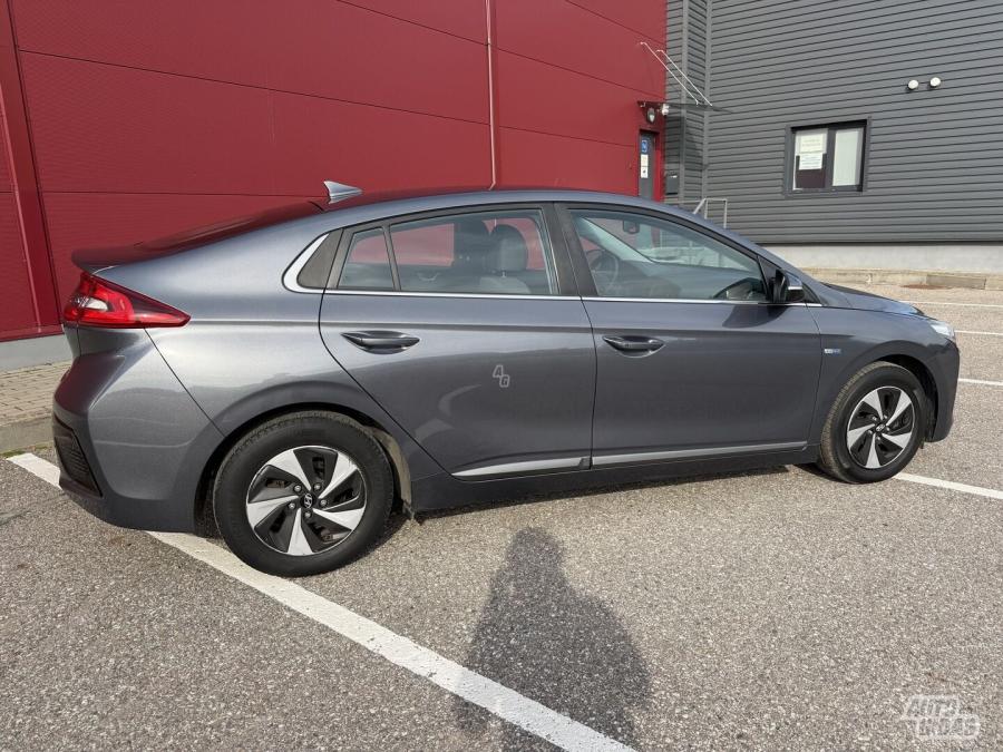 Pelēks Hyundai Ioniq 2016 Kauņa, ar dzinēja tilpumu 1.60 L un nobraukumu 190 tūkst. km par 9700 €, foto 7 vietnē AUTOMOTO.COM.LV