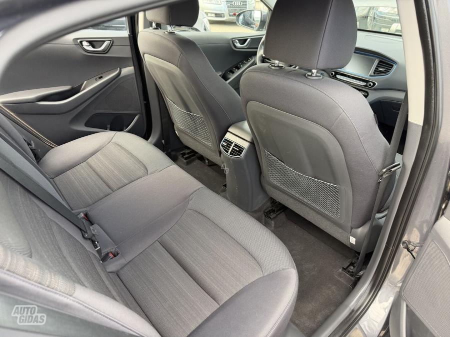Pelēks Hyundai Ioniq 2016 Kauņa, ar dzinēja tilpumu 1.60 L un nobraukumu 190 tūkst. km par 9700 €, foto 12 vietnē AUTOMOTO.COM.LV
