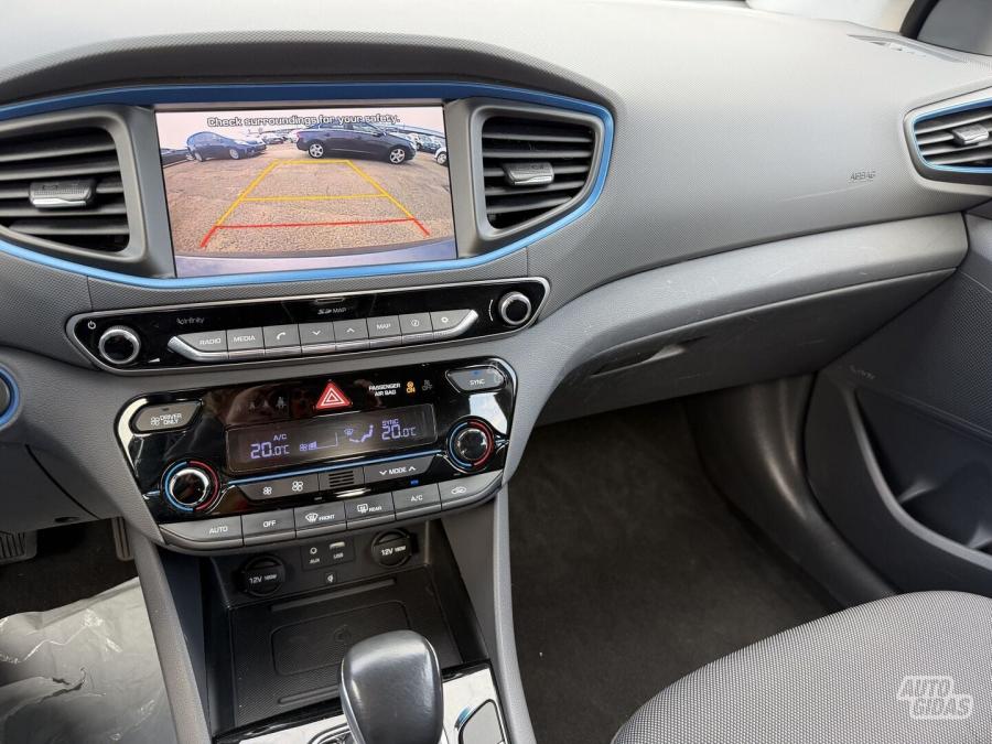 Pelēks Hyundai Ioniq 2016 Kauņa, ar dzinēja tilpumu 1.60 L un nobraukumu 190 tūkst. km par 9700 €, foto 16 vietnē AUTOMOTO.COM.LV
