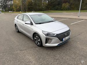Pelēks Hyundai Ioniq 2016 Viļņa, ar dzinēja tilpumu 1.60 L un nobraukumu 126 tūkst. km par 11900 €, foto 3 vietnē AUTOMOTO.COM.LV