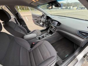 Pelēks Hyundai Ioniq 2016 Viļņa, ar dzinēja tilpumu 1.60 L un nobraukumu 126 tūkst. km par 11900 €, foto 10 vietnē AUTOMOTO.COM.LV