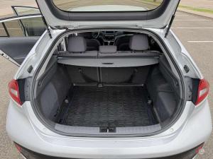 Pelēks Hyundai Ioniq 2016 Viļņa, ar dzinēja tilpumu 1.60 L un nobraukumu 126 tūkst. km par 11900 €, foto 12 vietnē AUTOMOTO.COM.LV