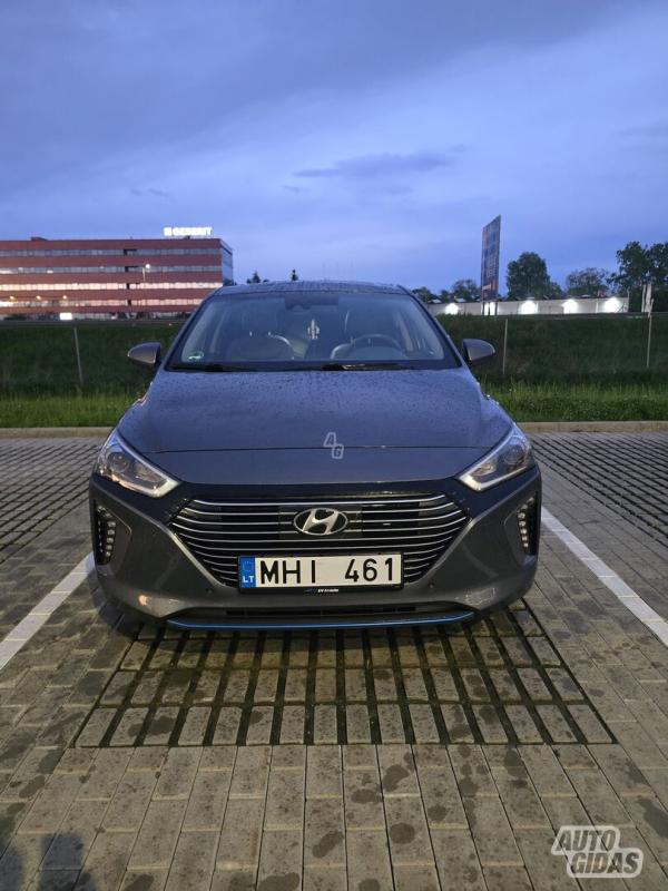 Серый Хендай Ioniq 2017 в Вильнюс, объемом двигателя 1.60 л и пробегом 165 тыс. км за 12500 €, фото 1 на AUTOMOTO.COM.LV