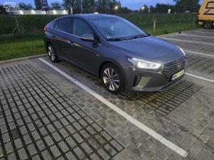 Pelēks Hyundai Ioniq 2017 Viļņa, ar dzinēja tilpumu 1.60 L un nobraukumu 165 tūkst. km par 12500 €, foto 3 vietnē AUTOMOTO.COM.LV