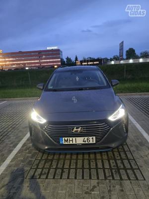 Pelēks Hyundai Ioniq 2017 Viļņa, ar dzinēja tilpumu 1.60 L un nobraukumu 165 tūkst. km par 12500 €, foto 10 vietnē AUTOMOTO.COM.LV