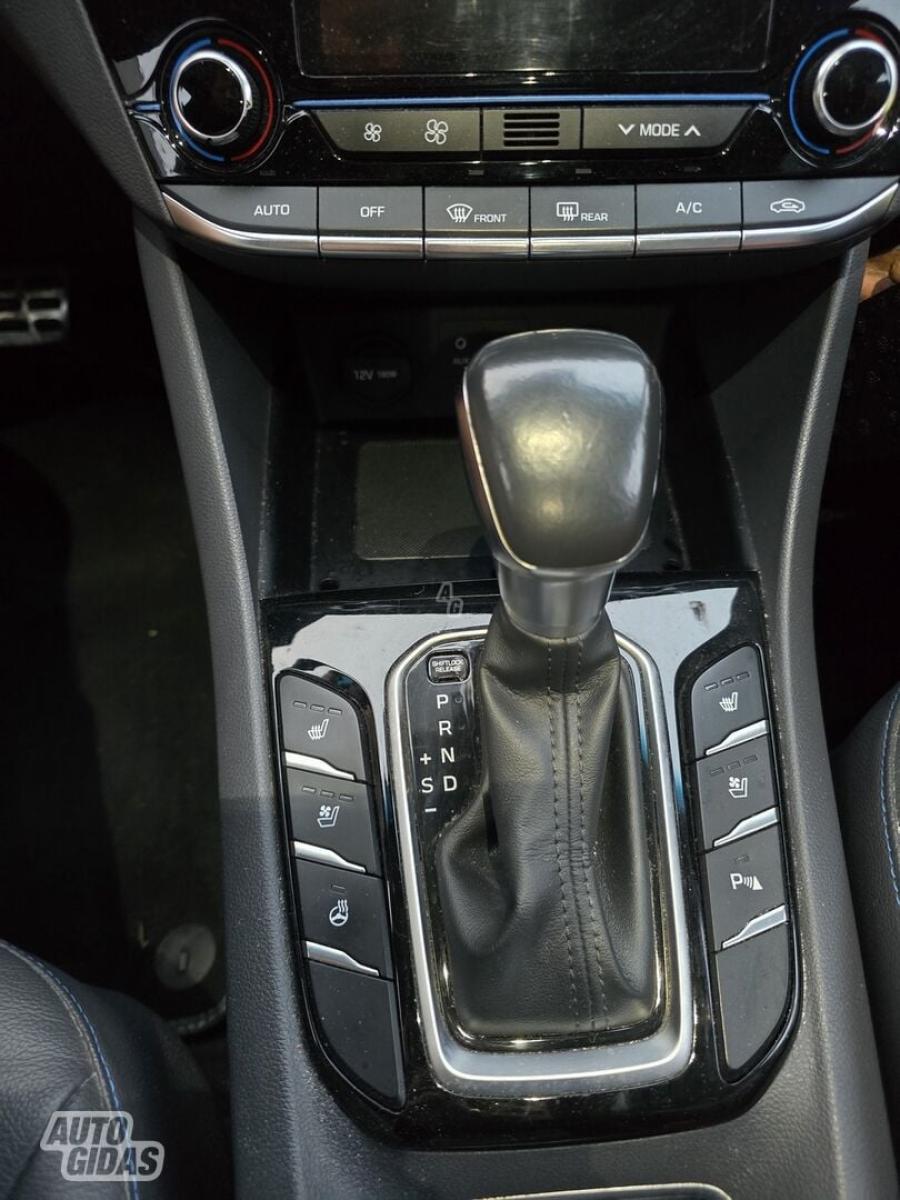 Pelēks Hyundai Ioniq 2017 Viļņa, ar dzinēja tilpumu 1.60 L un nobraukumu 165 tūkst. km par 12500 €, foto 13 vietnē AUTOMOTO.COM.LV