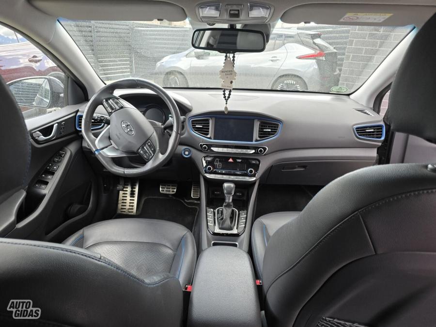 Pelēks Hyundai Ioniq 2017 Viļņa, ar dzinēja tilpumu 1.60 L un nobraukumu 165 tūkst. km par 12500 €, foto 14 vietnē AUTOMOTO.COM.LV