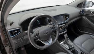 Pelēks Hyundai Ioniq 2017 Viļņa, ar dzinēja tilpumu 1.58 L un nobraukumu 57 tūkst. km par 14950 €, foto 12 vietnē AUTOMOTO.COM.LV