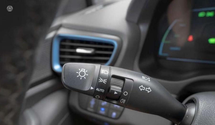 Pelēks Hyundai Ioniq 2017 Viļņa, ar dzinēja tilpumu 1.58 L un nobraukumu 57 tūkst. km par 14950 €, foto 27 vietnē AUTOMOTO.COM.LV