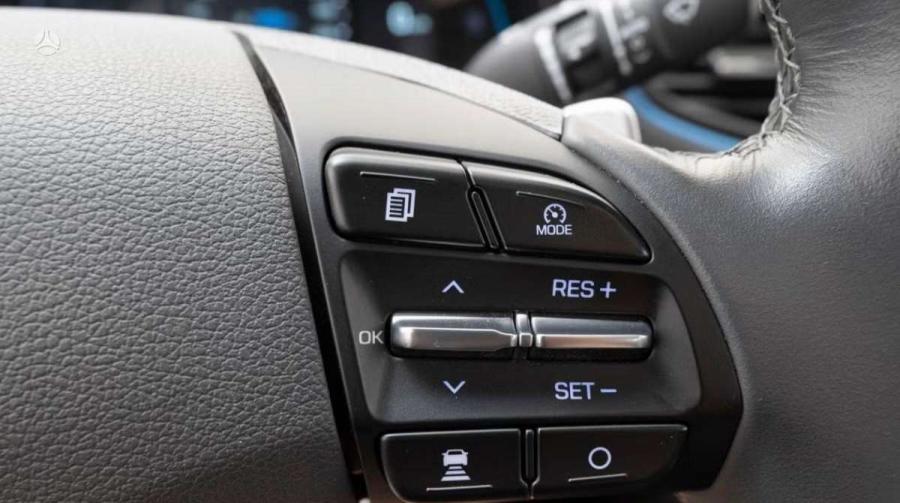 Pelēks Hyundai Ioniq 2017 Viļņa, ar dzinēja tilpumu 1.58 L un nobraukumu 57 tūkst. km par 14950 €, foto 29 vietnē AUTOMOTO.COM.LV