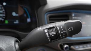 Pelēks Hyundai Ioniq 2017 Viļņa, ar dzinēja tilpumu 1.58 L un nobraukumu 57 tūkst. km par 14950 €, foto 30 vietnē AUTOMOTO.COM.LV