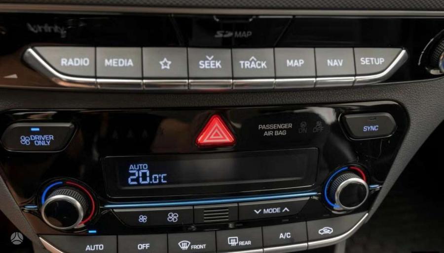 Pelēks Hyundai Ioniq 2017 Viļņa, ar dzinēja tilpumu 1.58 L un nobraukumu 57 tūkst. km par 14950 €, foto 33 vietnē AUTOMOTO.COM.LV