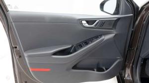 Pelēks Hyundai Ioniq 2017 Viļņa, ar dzinēja tilpumu 1.58 L un nobraukumu 57 tūkst. km par 14950 €, foto 38 vietnē AUTOMOTO.COM.LV
