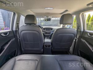 Pelēks Hyundai Ioniq 2017 Jūrmala, ar dzinēja tilpumu 1.60 L un nobraukumu 177 tūkst. km par 11490 €, foto 6 vietnē AUTOMOTO.COM.LV