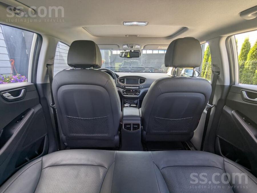 Pelēks Hyundai Ioniq 2017 Jūrmala, ar dzinēja tilpumu 1.60 L un nobraukumu 177 tūkst. km par 11490 €, foto 6 vietnē AUTOMOTO.COM.LV