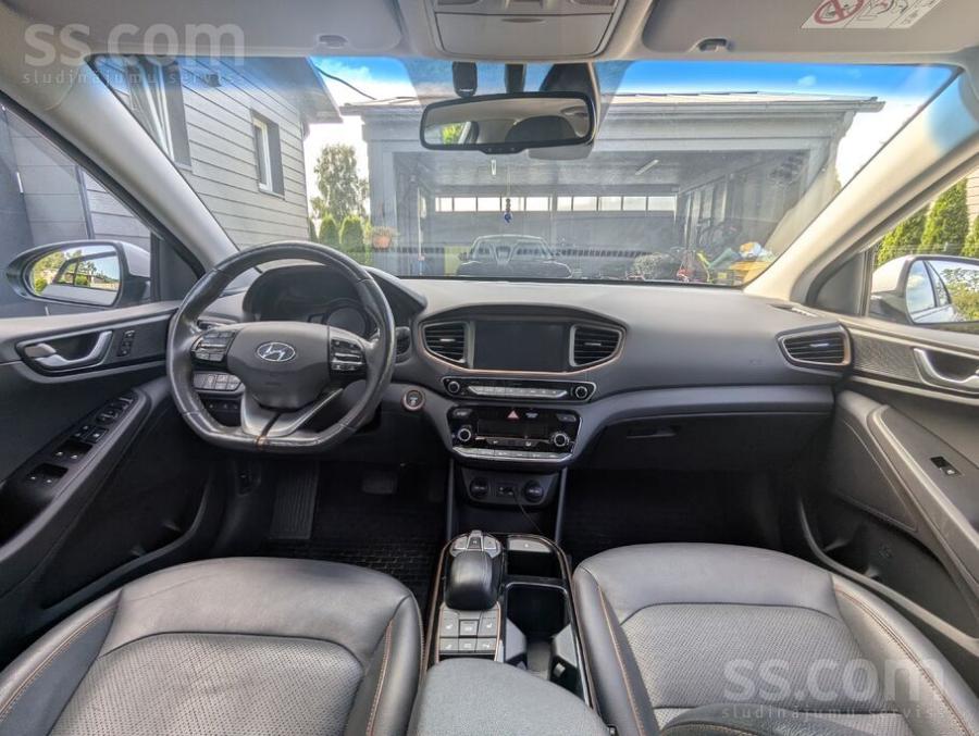 Pelēks Hyundai Ioniq 2017 Jūrmala, ar dzinēja tilpumu 1.60 L un nobraukumu 177 tūkst. km par 11490 €, foto 7 vietnē AUTOMOTO.COM.LV